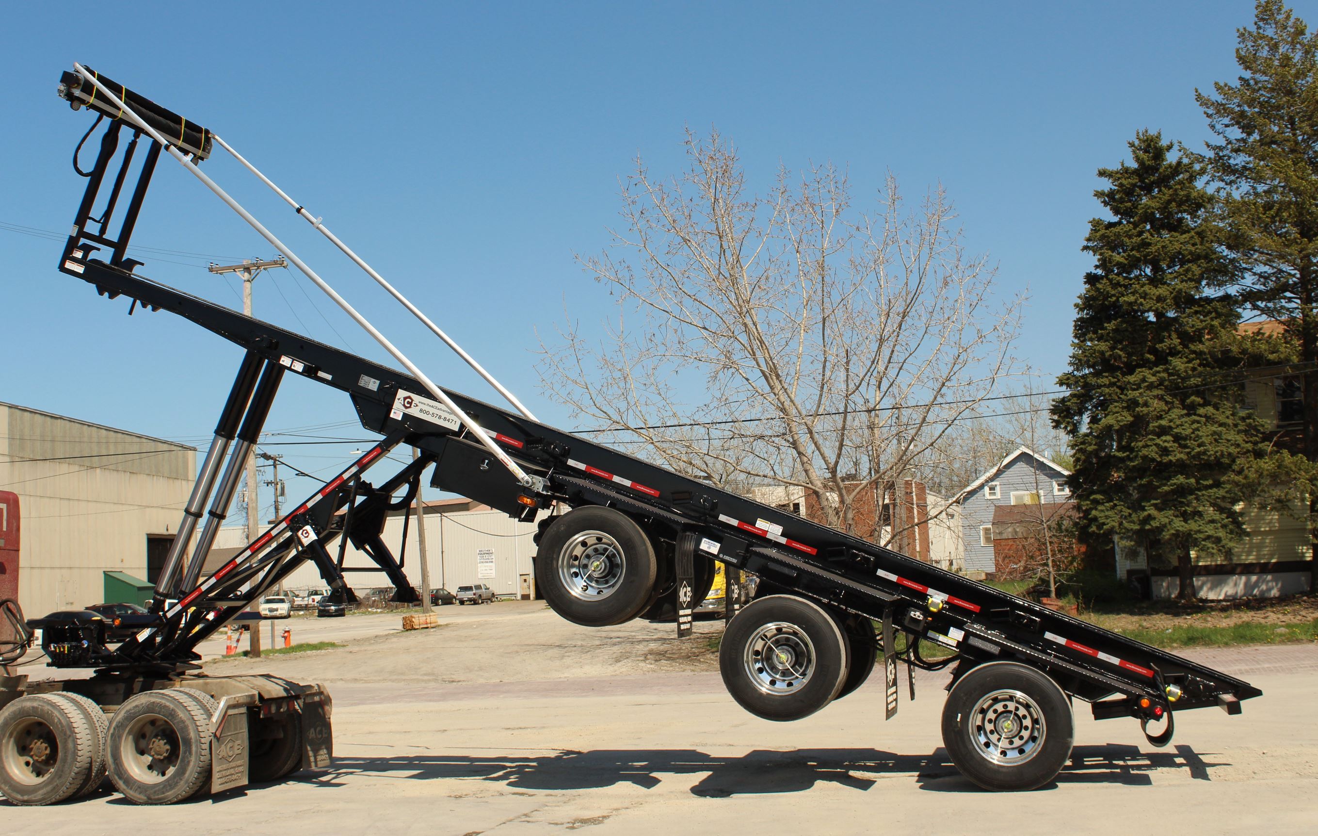 Ace Canadian Roll-Off Trailers | The Ace Advantage